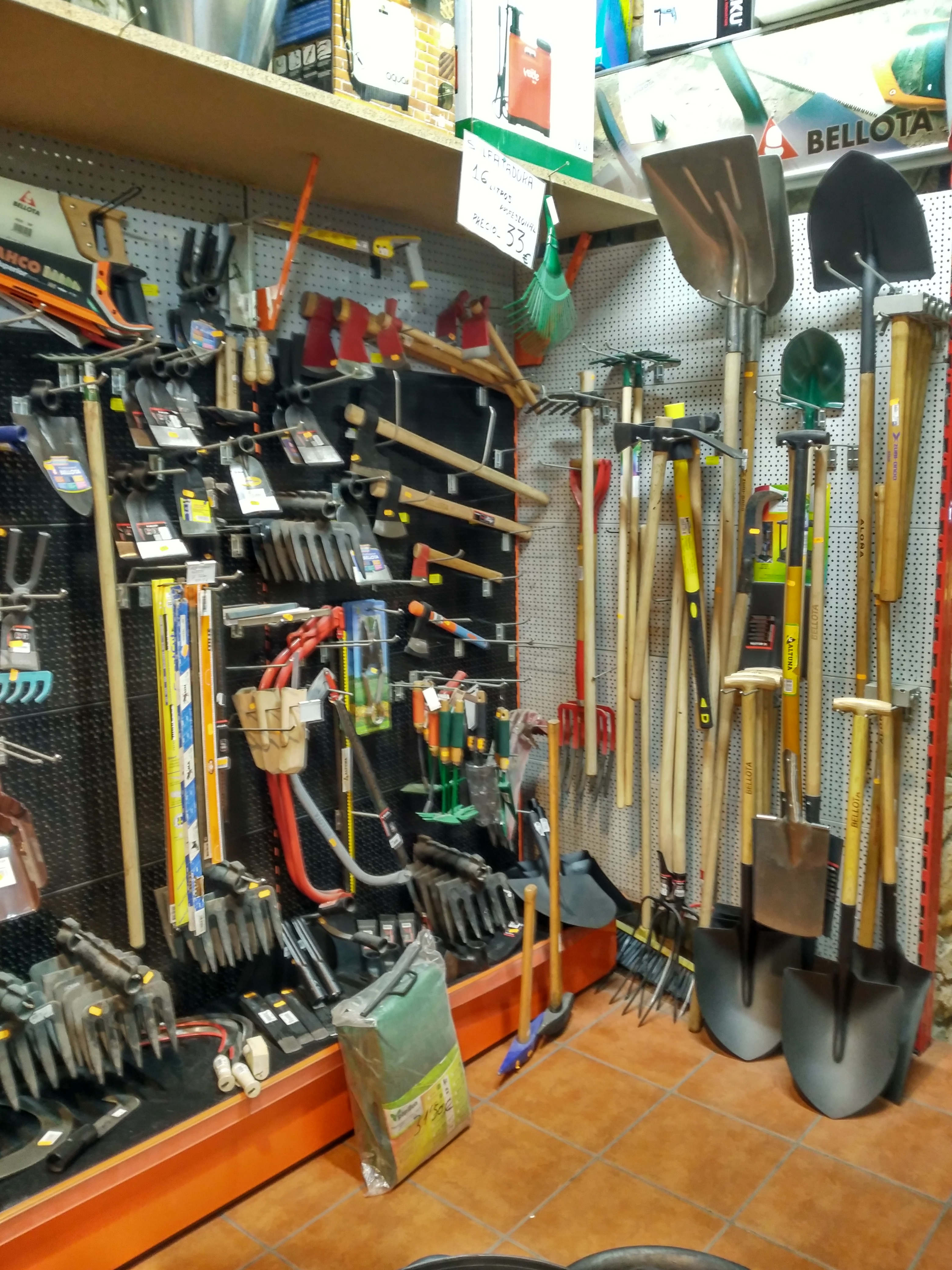 Ferreteria 5 – Materiales Moris